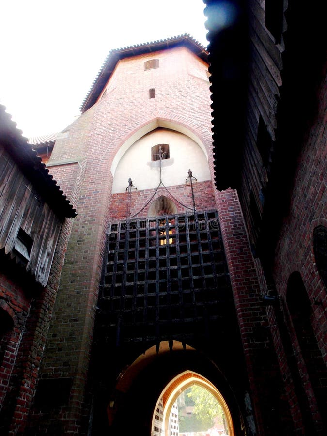 285 Open Castle Gates Stock Photos - Free & Royalty-Free Stock Photos ...