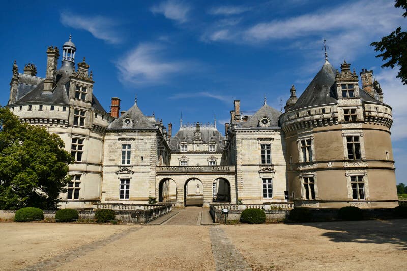The Castle of Lude in the Sarthe Stock Image - Image of ancient, portal ...