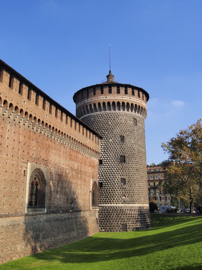 Castle in Milan stock image. Image of lombardy, arch - 28232665