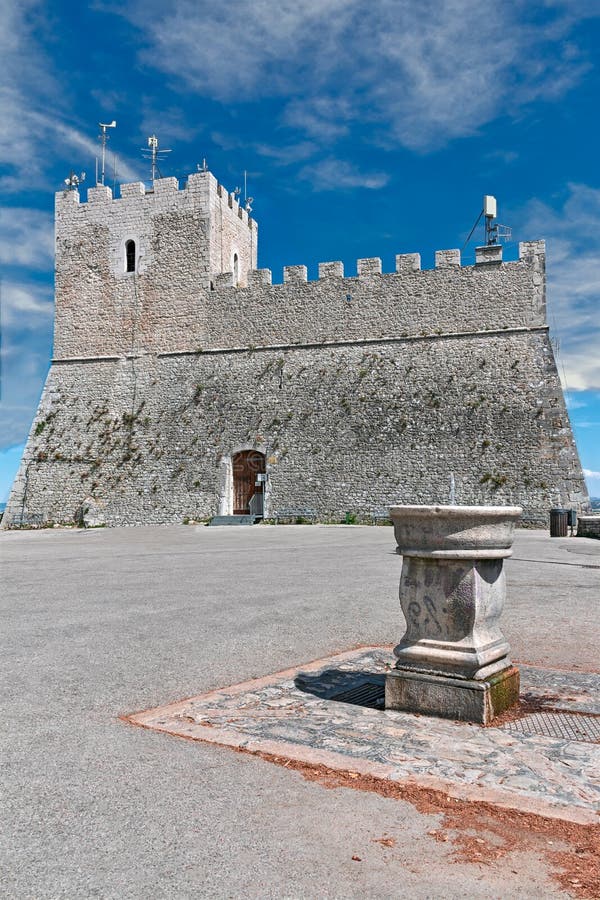 Castle monforte stock image. Image of stronghold, cloud - 56911577
