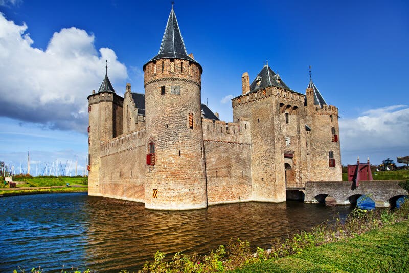 Castle Muiderslot - Netherlands Stock Photo - Image of gate, historic ...