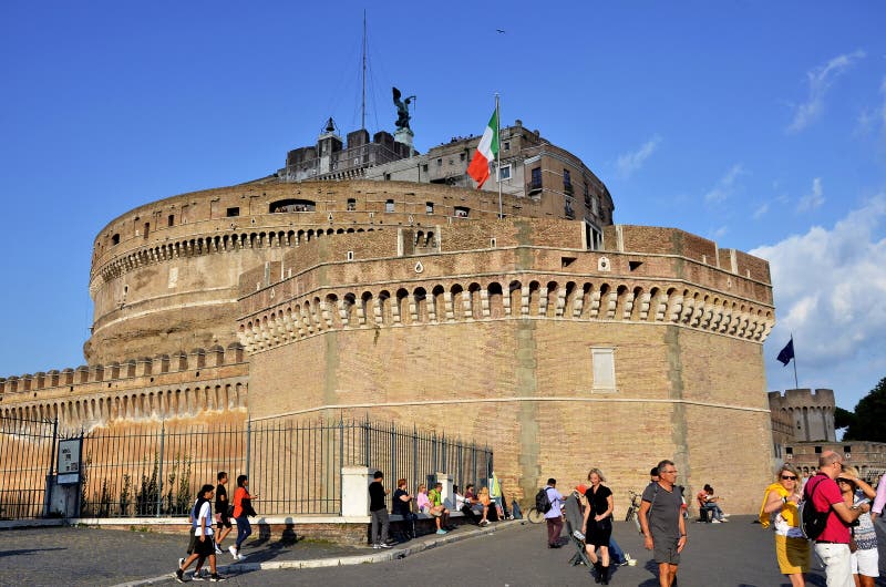 Castle of Sant Angelo editorial stock photo. Image of rome - 141601883