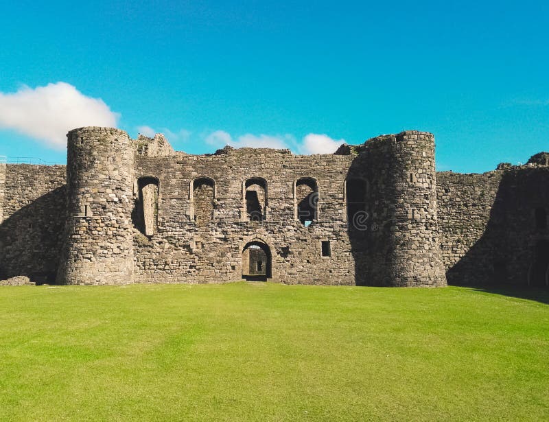 Castle in a sunny day stock image. Image of monument - 76405121