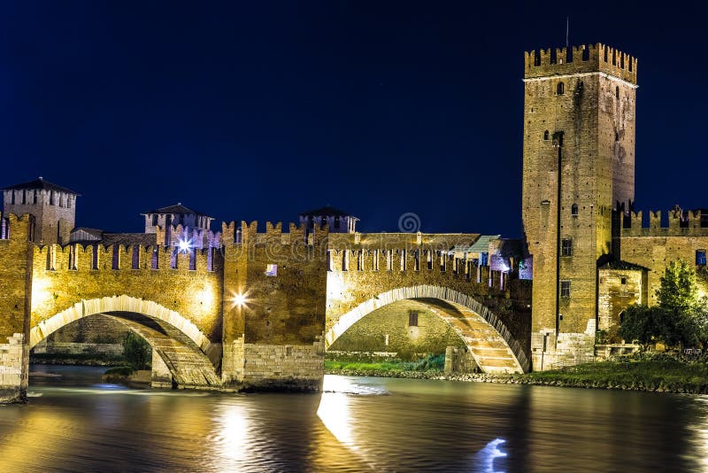 Castle Vecchio in Verona, Italy Stock Image - Image of adige, evening ...