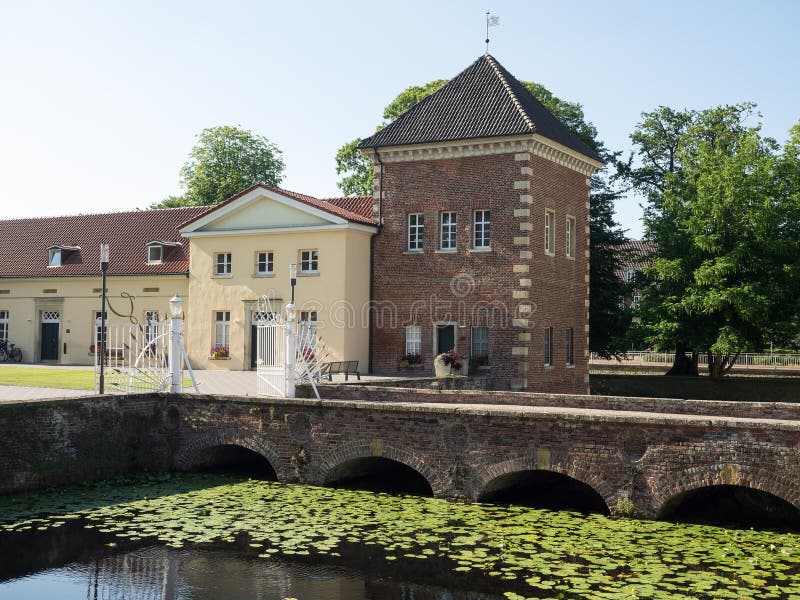 The Castle of Velen in Germany Stock Image - Image of teau, tree: 74616469