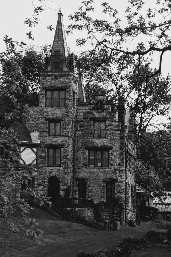 Castle Vintage Architecture Stock Photo - Image of ruins, photograph ...