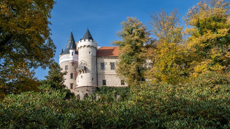 Castle Zleby -side View from the Park Stock Photo - Image of beautiful ...