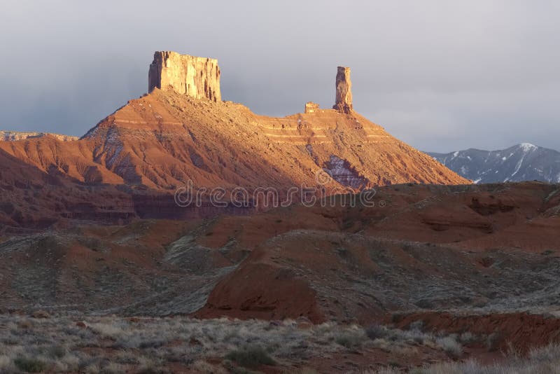 Castleton Tower with Wispy Clouds Stock Image - Image of sand, quiet ...