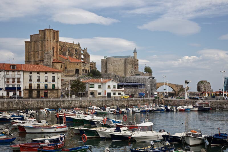 Castro Urdiales Lighthouse editorial photo. Image of europe - 25607306