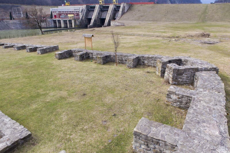 Castrum romano di Arutela fotografia stock. Immagine di architettonico ...