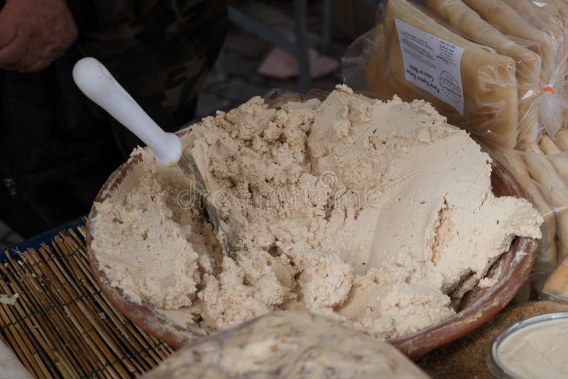 Casu Marzu, Queso Sardo Con Gusanos Imagen de archivo - Imagen de ...