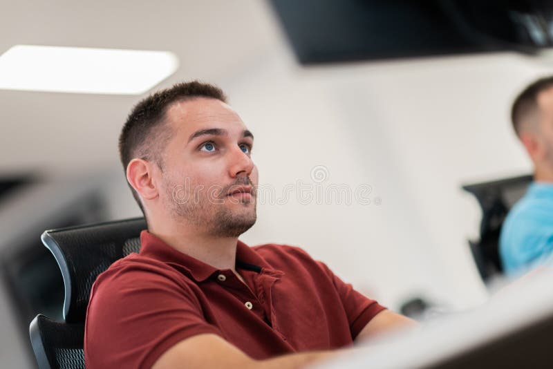 Casual Business Man Working on Desktop Computer in Modern Open Plan ...