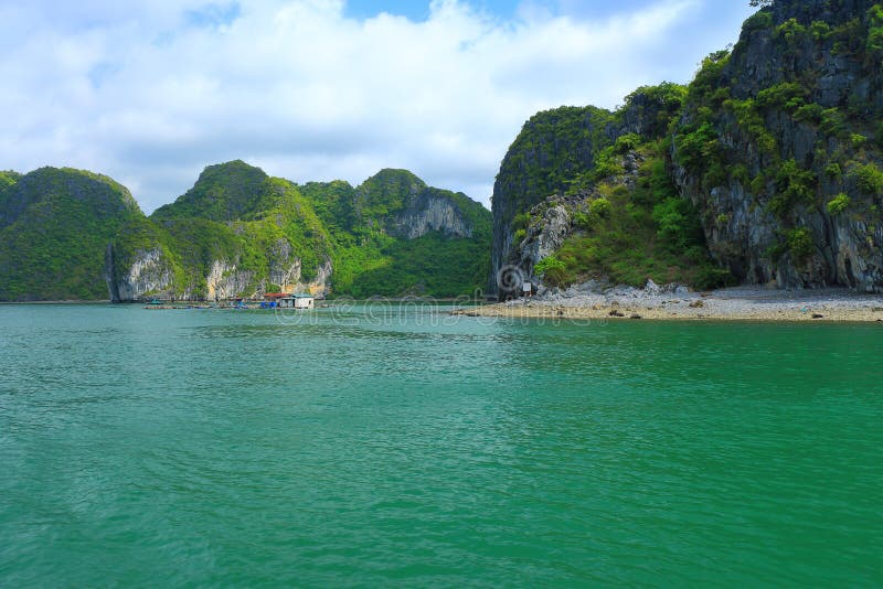 Cat Ba and Cat Ca Rock Formations Editorial Stock Image - Image of ...