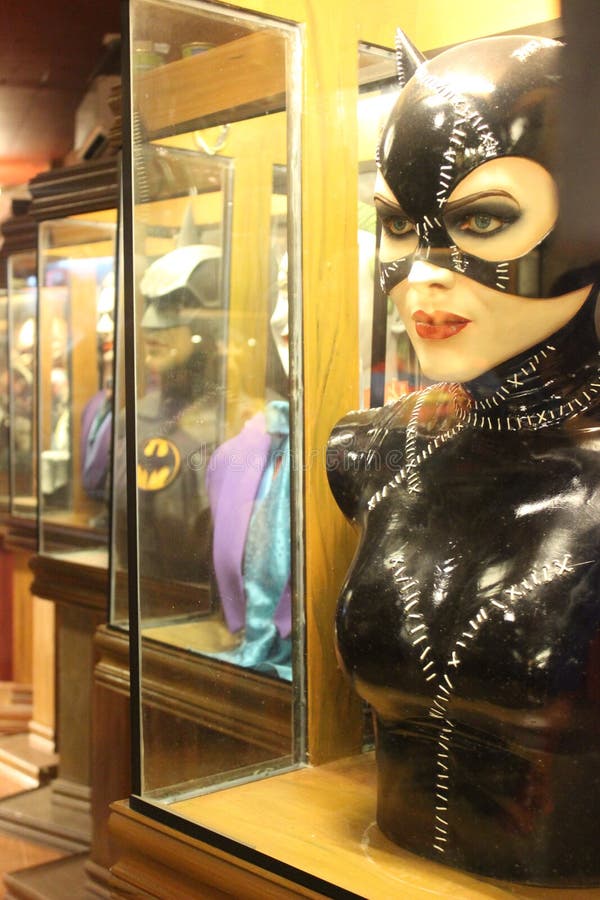 Cat Woman editorial photo. Image of dccomics, heroes - 37642241