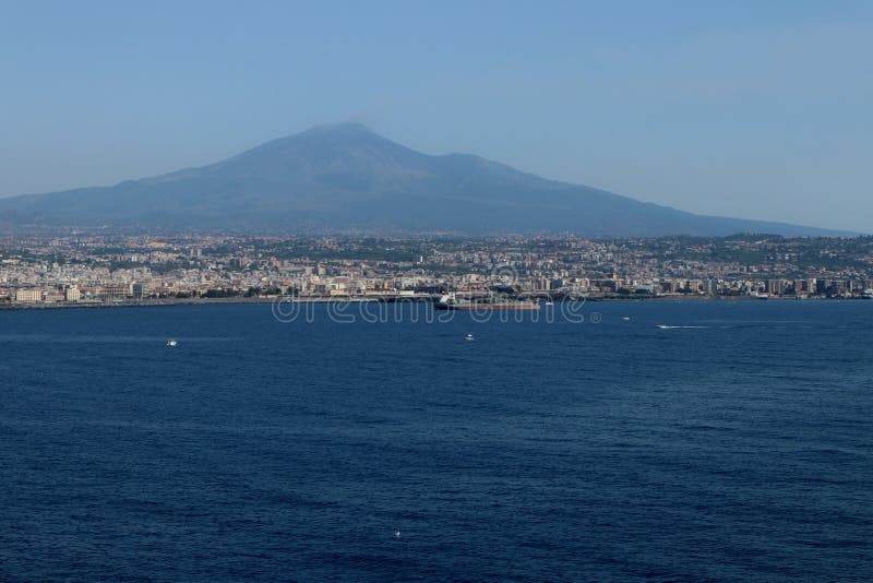Catania - Panorama Dal Mare Stock Photo - Image of incoming, arrival ...