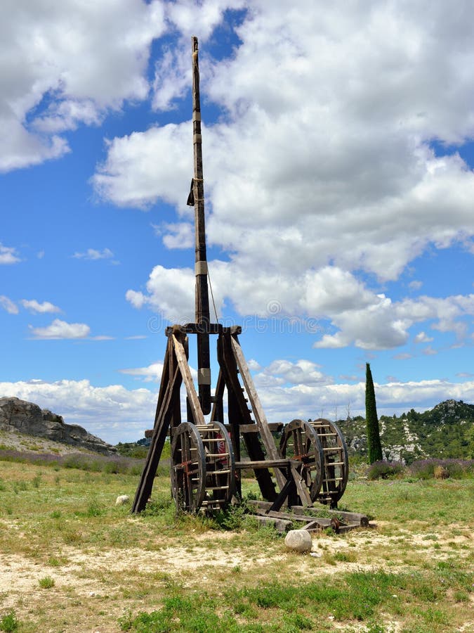 2,728 Catapulte Photos libres de droits et gratuites de Dreamstime