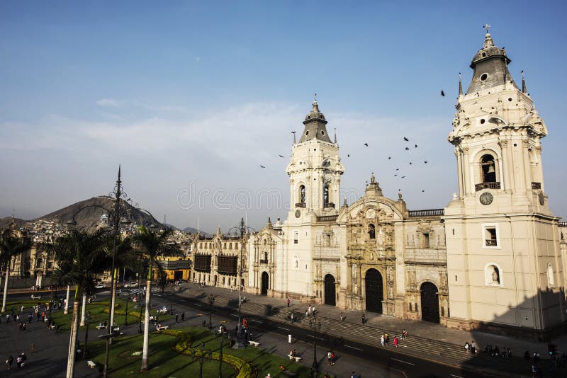 Catedral Basilica De Lima En Plaza Mayor, Lima, Peru Editorial Image ...