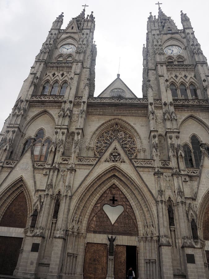 Catedral de Quito, Ecuador foto de archivo. Imagen de visión - 53882372