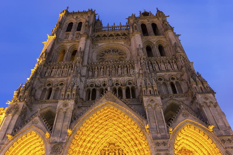 Catedral De Amiens En Francia Foto de archivo - Imagen de estructura ...