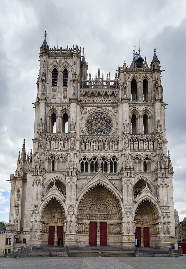 Catedral De Amiens, Francia Foto de archivo - Imagen de edificio ...