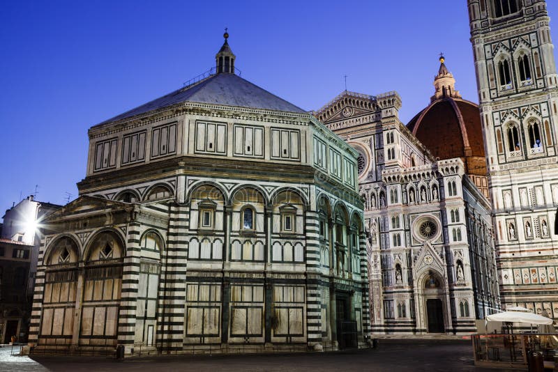 Catedral De Florencia (Duomo) Foto de archivo - Imagen de duomo ...