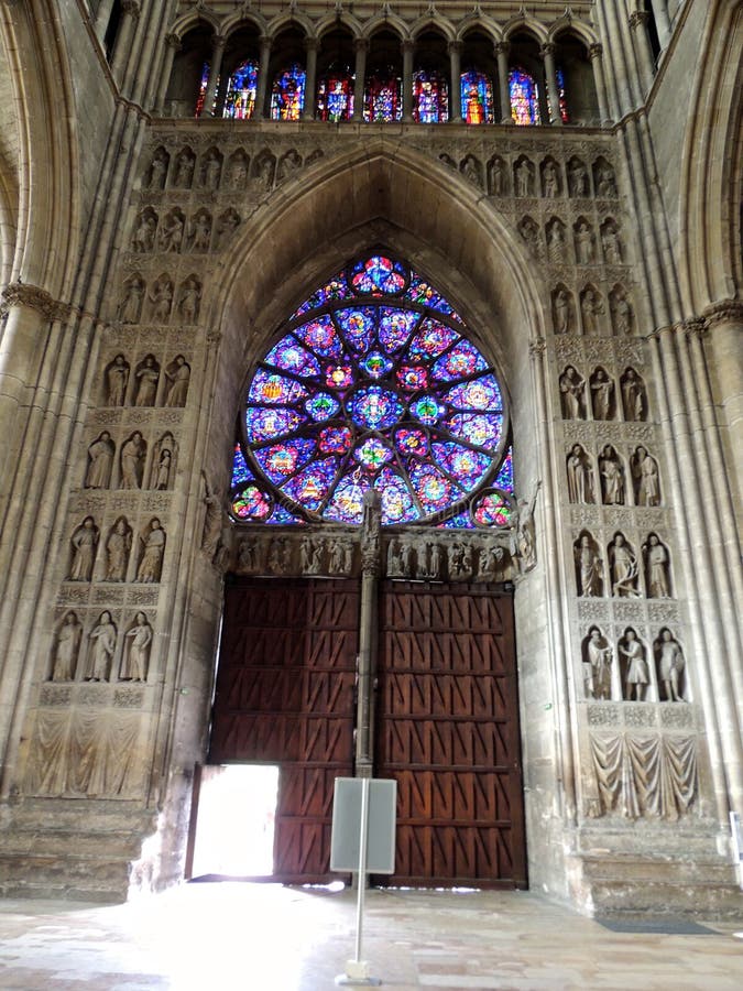 Catedral de Reims, Francia foto de archivo editorial. Imagen de europeo ...