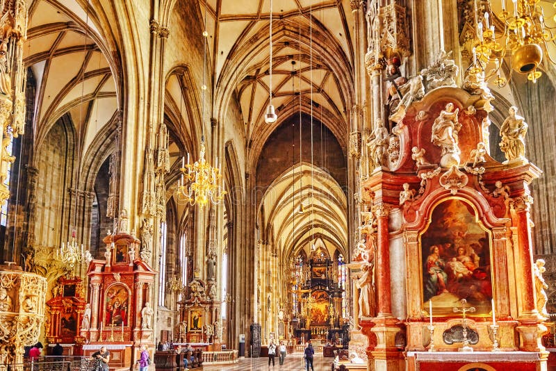 A Catedral De St Stephen Interior (Stephansdom) Imagem de Stock ...