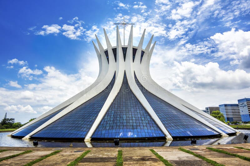 Cathédrale Métropolitaine à Brasilia, Brésil Image éditorial - Image du ...
