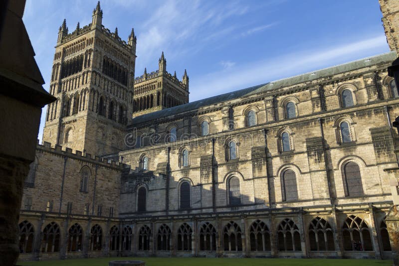 Cathédrale de Durham photo stock. Image du soleil, durham - 27115382