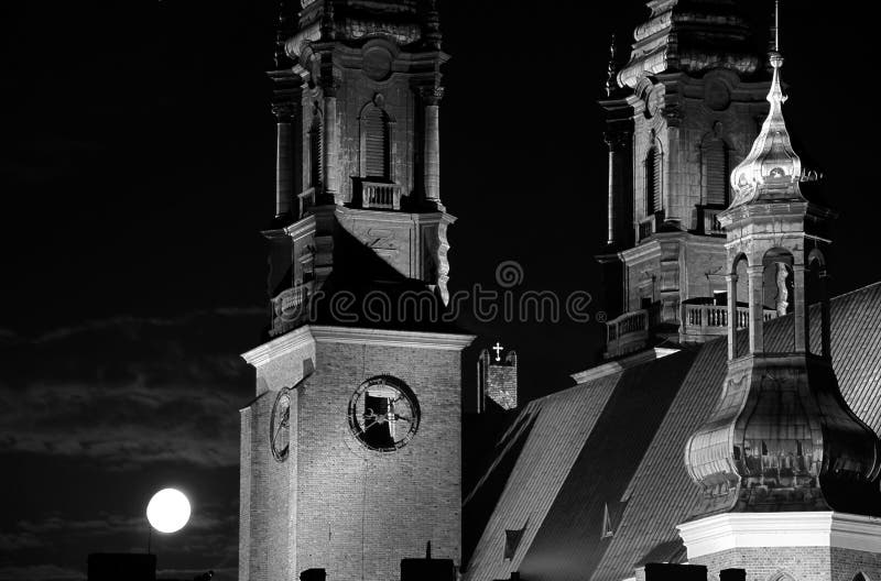 Cathedral Church at night stock image. Image of building - 35328875