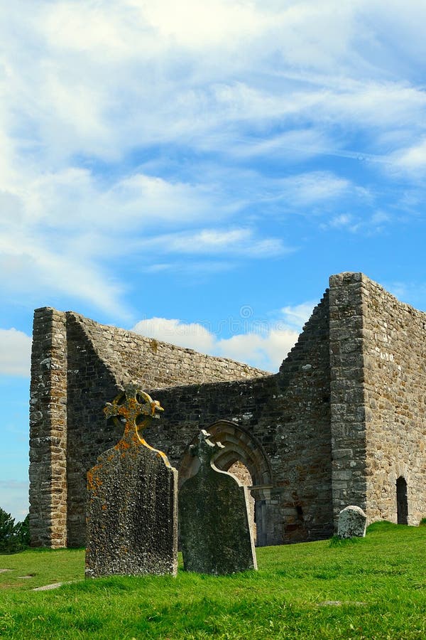 Cathedral, Clonmacnoise, Ireland Editorial Photography - Image of mary ...