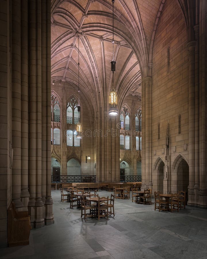 Commons Room in the Cathedral of Learning Editorial Image - Image of ...