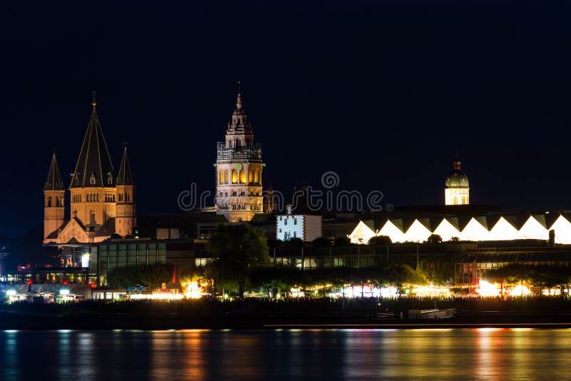 Cathedral of Mainz at Night Stock Photo - Image of illuminated ...