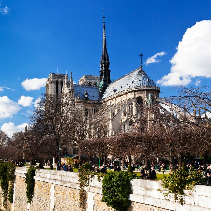 Notre-Dame De Paris in Spring Editorial Image - Image of scenery ...