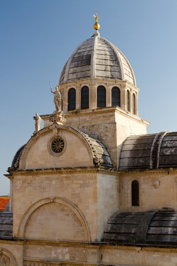 Masjid Al Amawi mosque stock photo. Image of amawi, background - 31901612