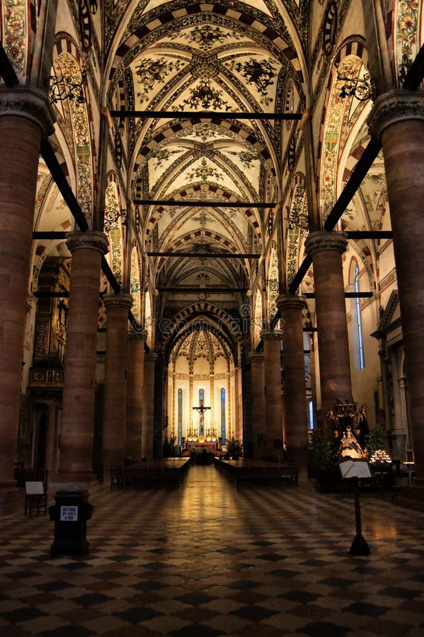 Cathedral of St Maria Assunta in Verona Editorial Image - Image of ...