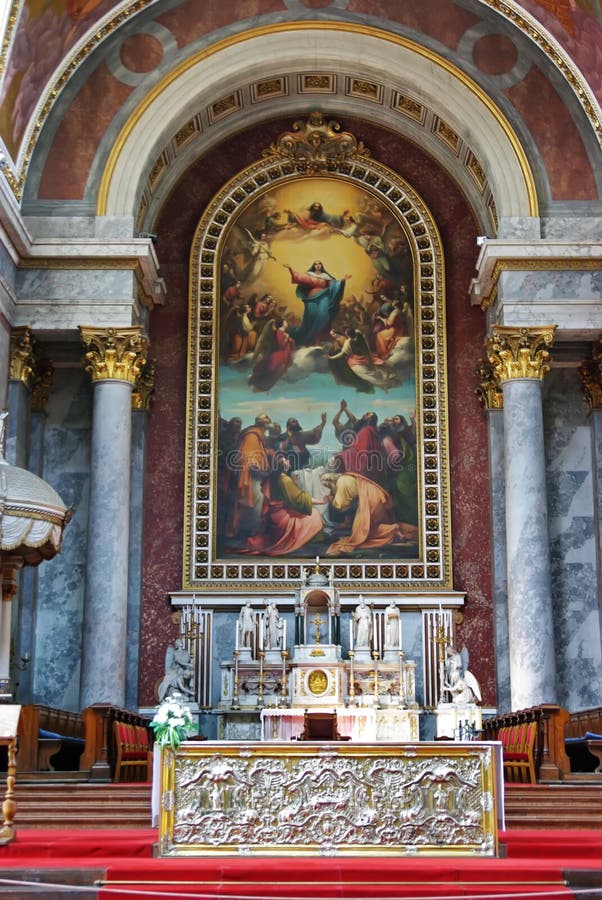 Catholic altar stock photo. Image of dome, churches, basilica - 10403510