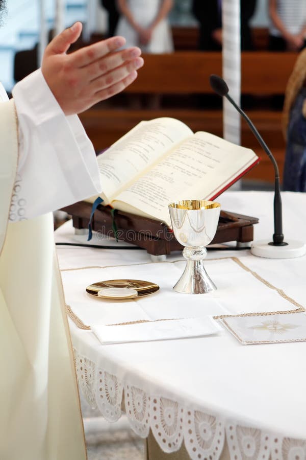 Catholic Mass stock photo. Image of gold, chalice, altar - 20473668