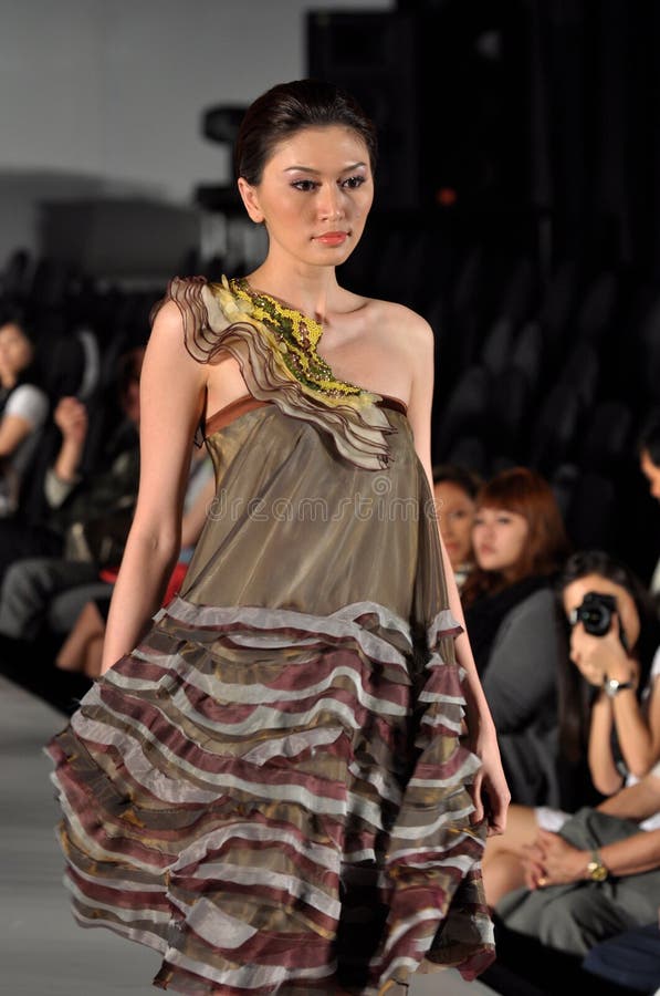 Japanese Model on Runway editorial photo. Image of model - 18091301