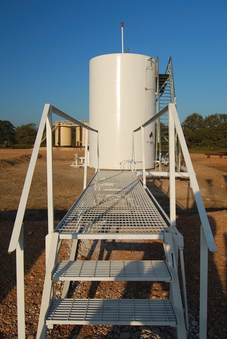 1,669 Crude Oil Tank Terminal Stock Photos - Free & Royalty-Free Stock ...