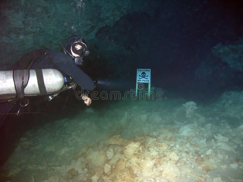 Cave Diver stock image. Image of spring, cavern, closed - 15190417