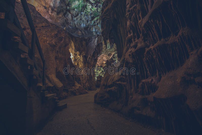 Cave, Path, Rocky Mountain, Tropical Forest, Tourist Destination, Asia ...