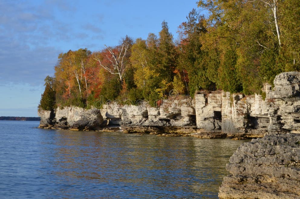 Cave Point 1 stock image. Image of cave, door, county - 95219481