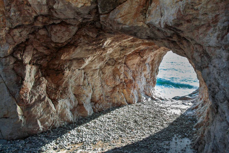Cave rock formations stock image. Image of drip, geology - 4004695