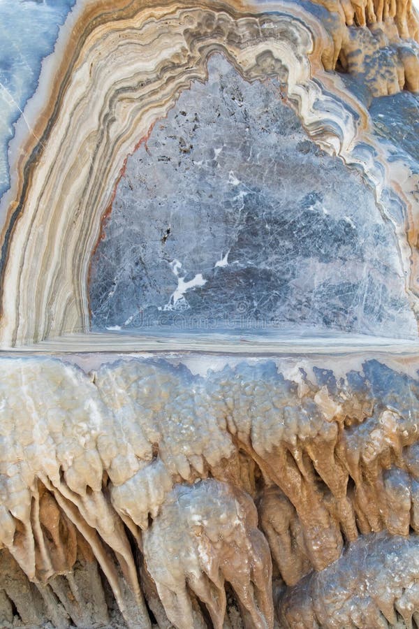 Cave Stone Curtain Photo of Layered Stalactite Cavern, Cross Sec Stock ...