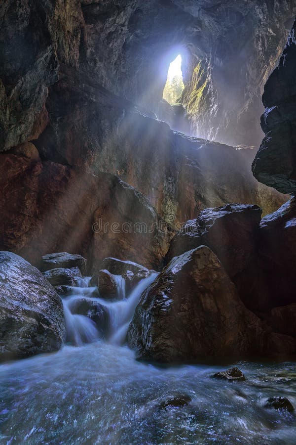 Cave with Underground River Stock Photo - Image of light, wild: 305596368
