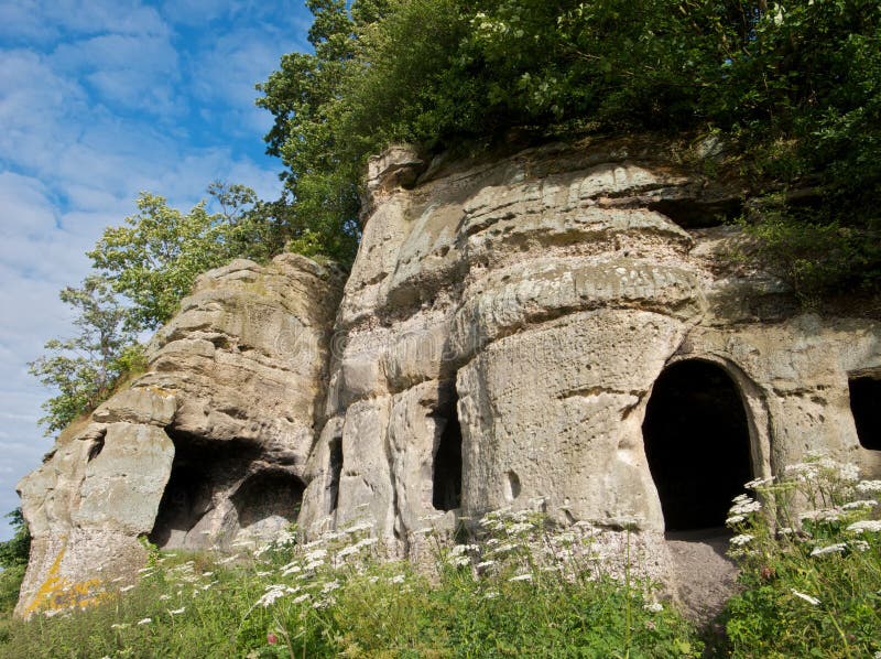 Caverna delle eremite immagine stock. Immagine di finestra - 19968741