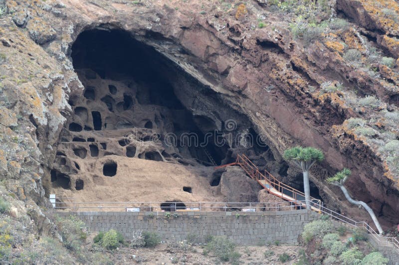 Puerto de Mogan at night stock image. Image of spanish - 14395907
