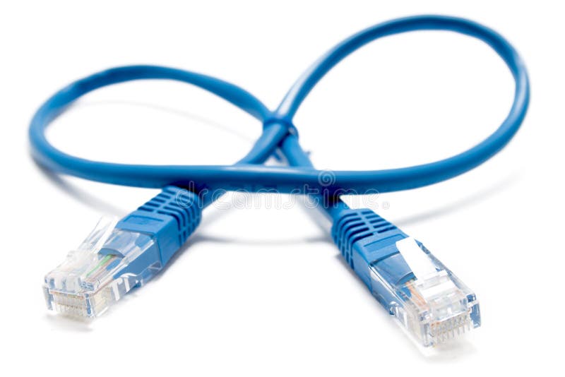 Cavo Della Rete Ethernet Di Twisted Pair Collegato Al Computer ... Cavo Della Rete Ethernet Di Twisted Pair Collegato Al Computer ...