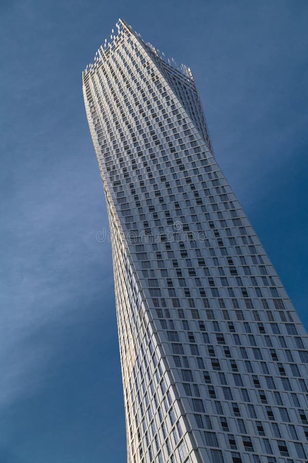 Torre De Cayan, Dubai, Uae, Foto de archivo editorial - Imagen de arte ...